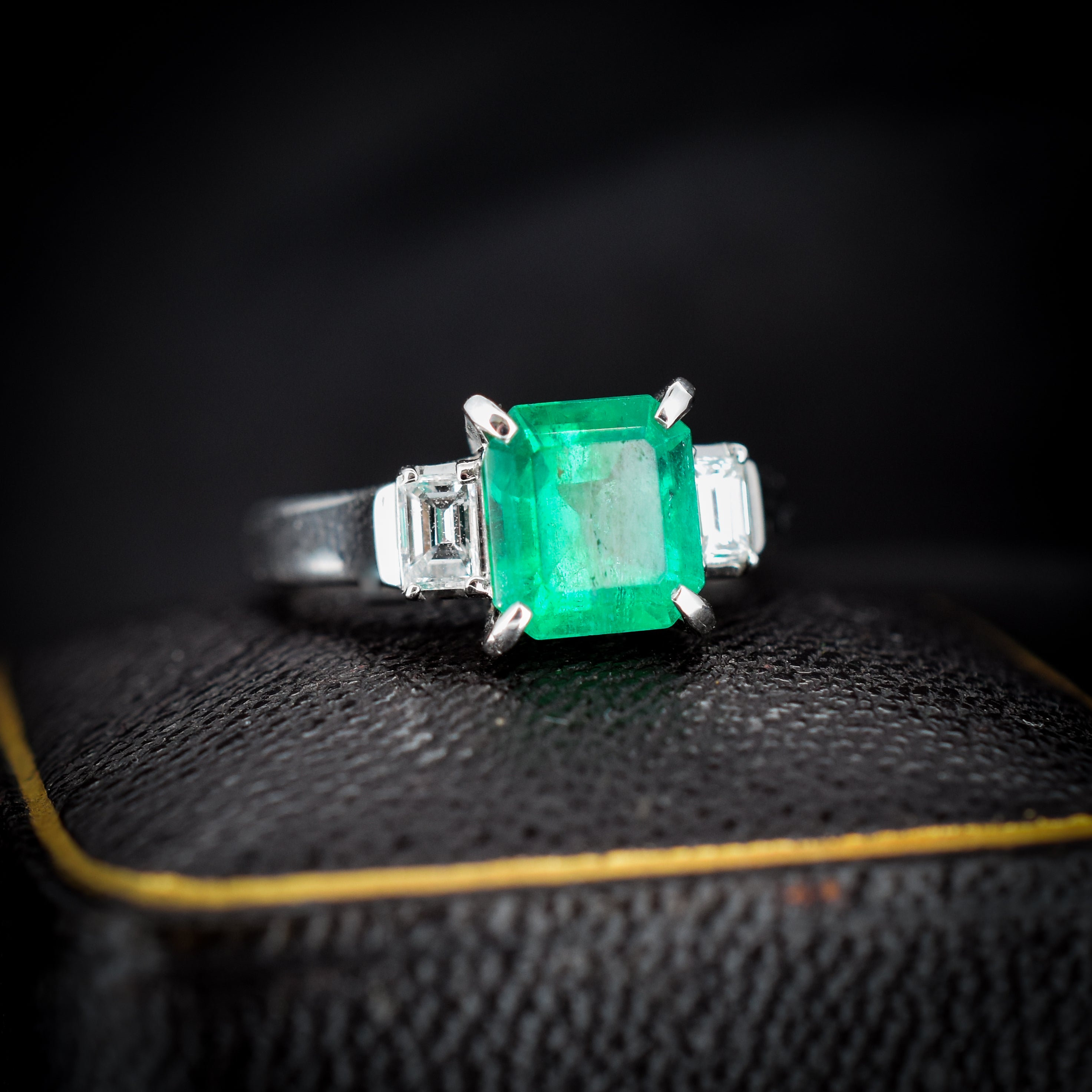 Antique & Vintage Gemstone Rings - Lancastrian Jewellers